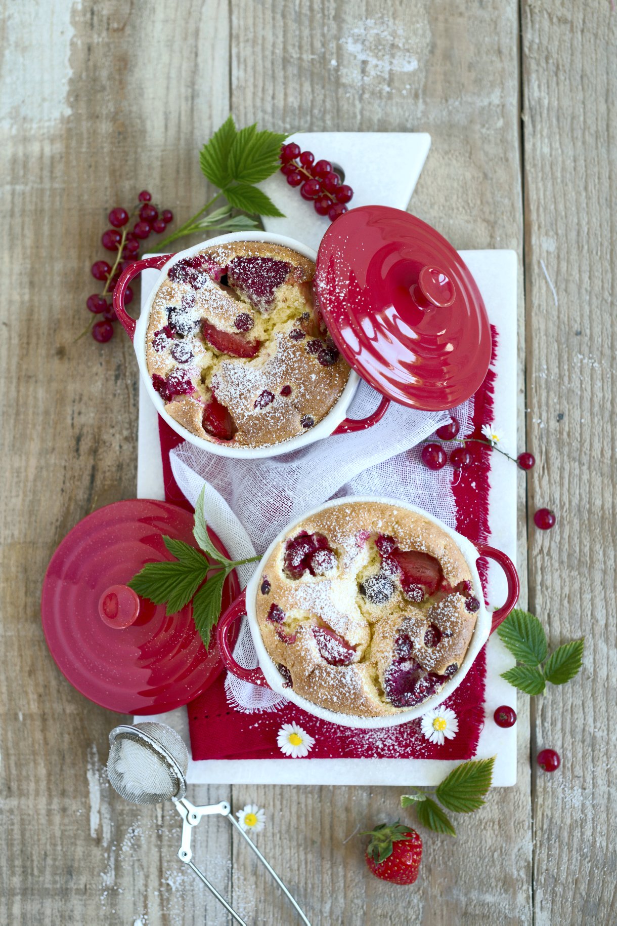 Clafoutis soufflé aux fruits rouges | Recette Cuisine