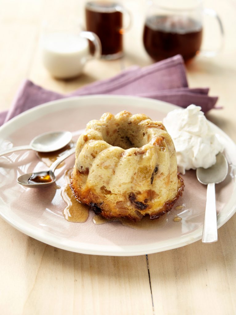 Pudding aux fruits moelleux et au rhum | Recette Cuisine