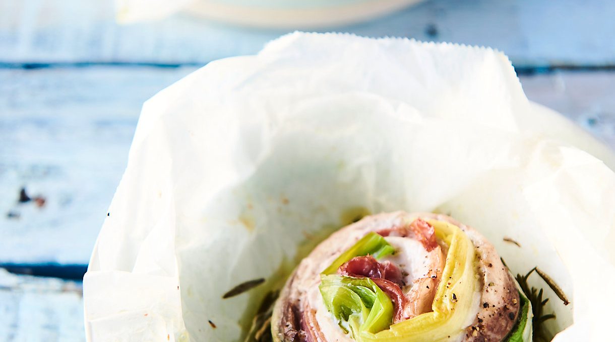 Mulet en papillote avec lard et poireaux | Recette Cuisine