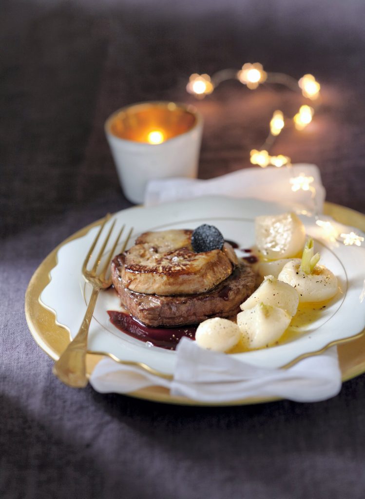 Tournedos rossini au foie gras, à la truffe, et sauce au porto ...