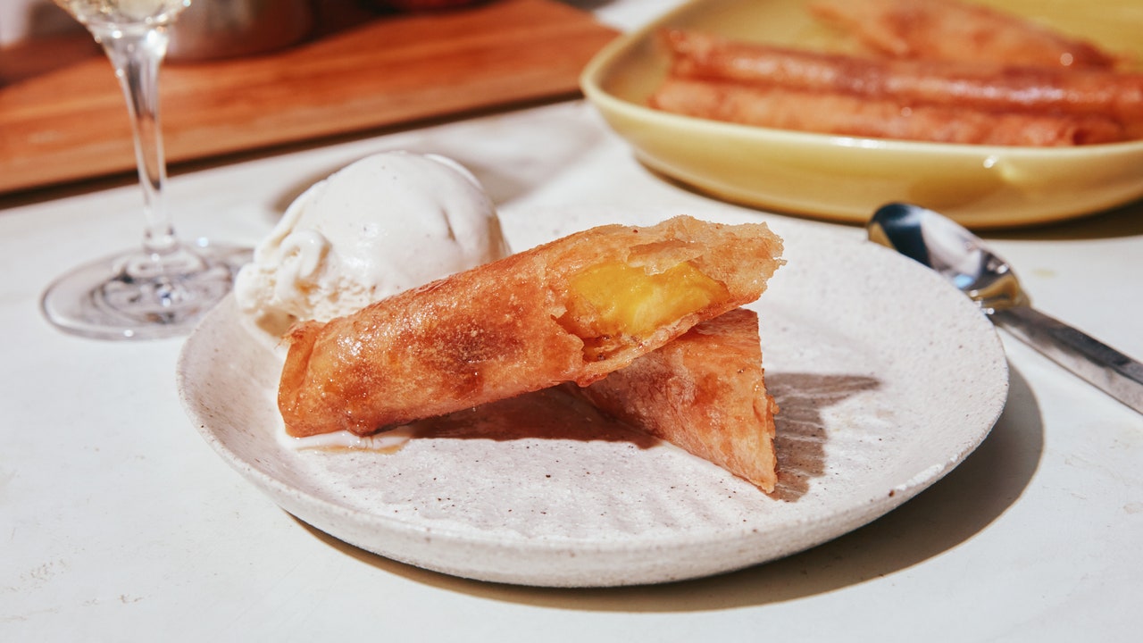 Turon (Banana Lumpia) – Turon (rouleau de printemps à la banane ...